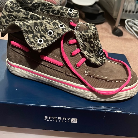 Sperry | Shoes | Big Girls Limited Edition Deck Shoe Hi Top Super Cute ...